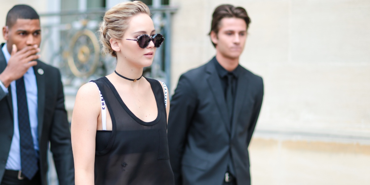 Jennifer Lawrence y su truco para triunfar con los baggy jeans Jennifer Lawrence y su truco para triunfar con los baggy jeans