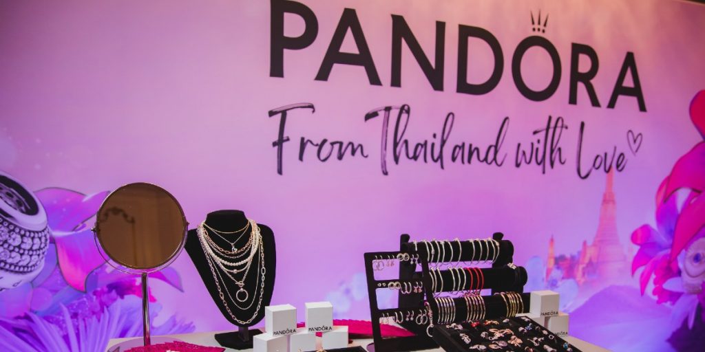 Pandora viajó a Tailandia de la mano de un crew latinoamericano
