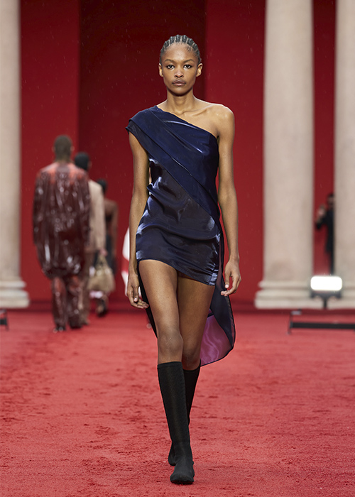 Todo lo que necesitas saber sobre la nueva era de Ferragamo - Harper's ...